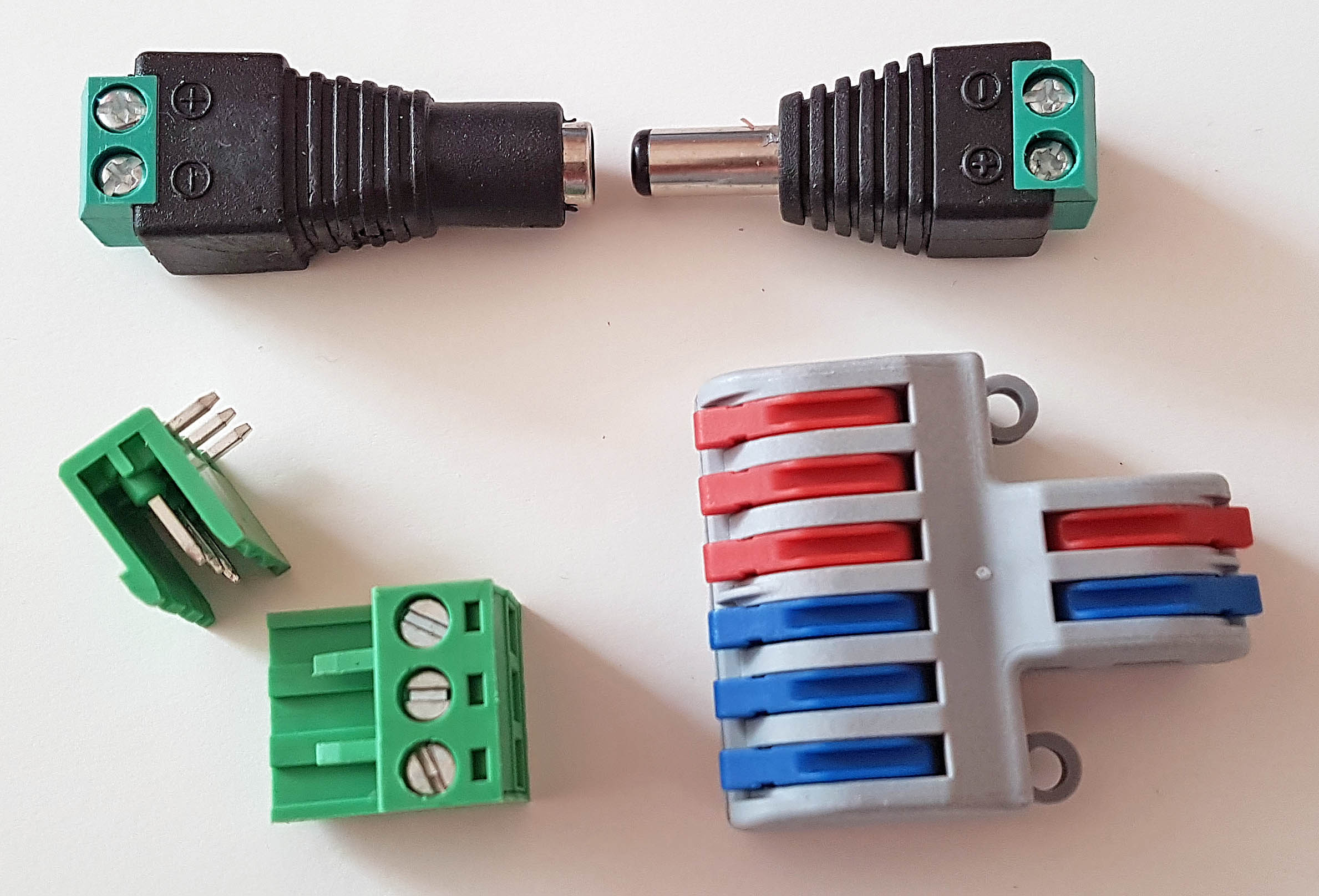 Strekdambaan - Kabels en connectors